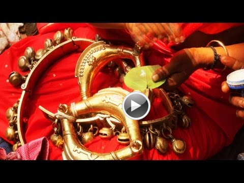 Komarams before Kodungallur Bharani, Kodungallur Bharani, Oracle ...