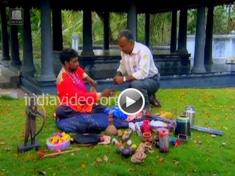 Ring inside the apple, Street Magic, Magicians, Traditional, India