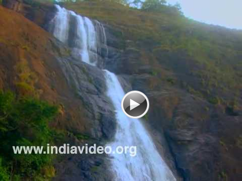 Palaruvi Waterfall, Kollam, Kerala, India Video