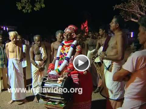 Vishnumoorthy thottam, Adikkumpara Temple, Kannur, Kerala, India Video